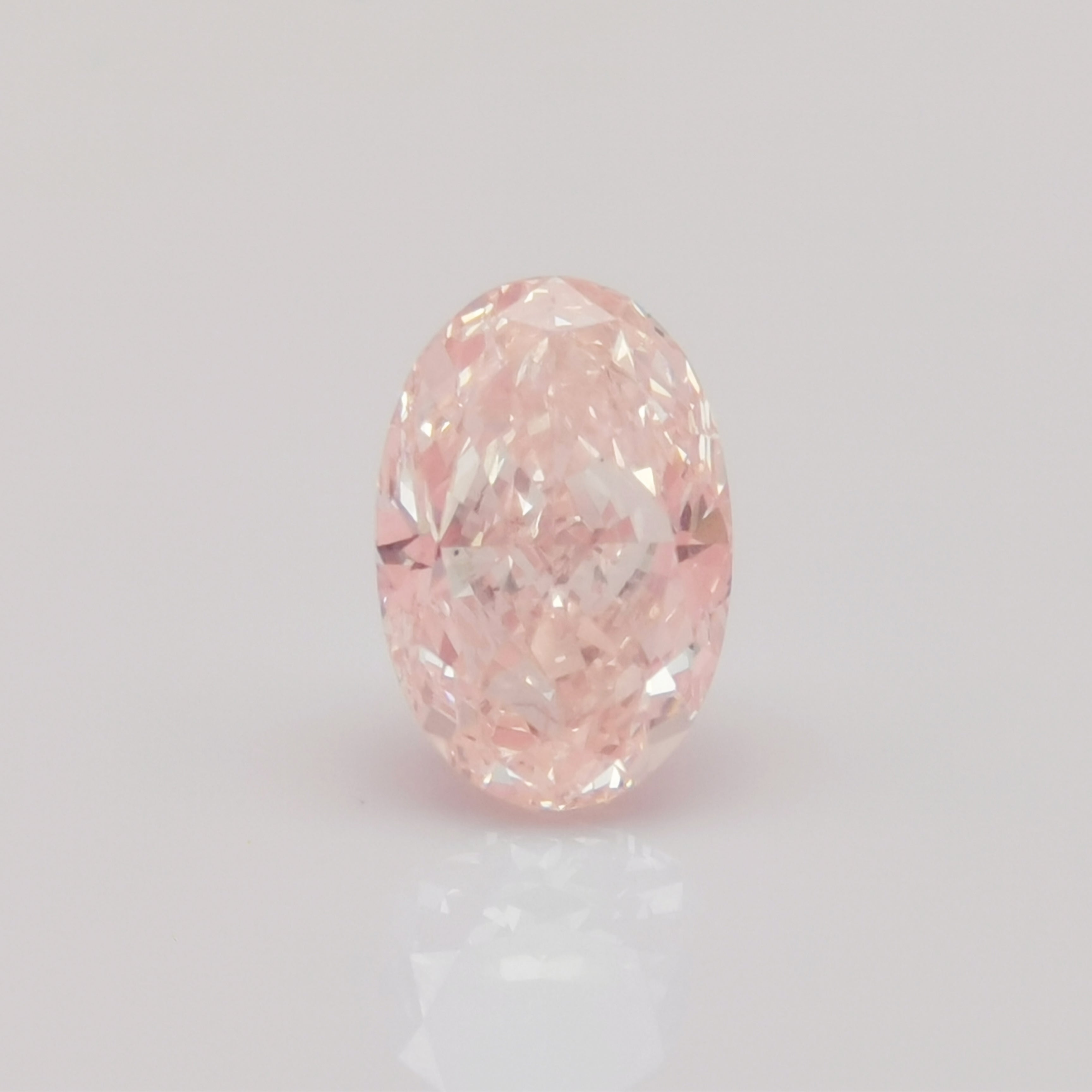 Pink diamond gemstone – Juvetti