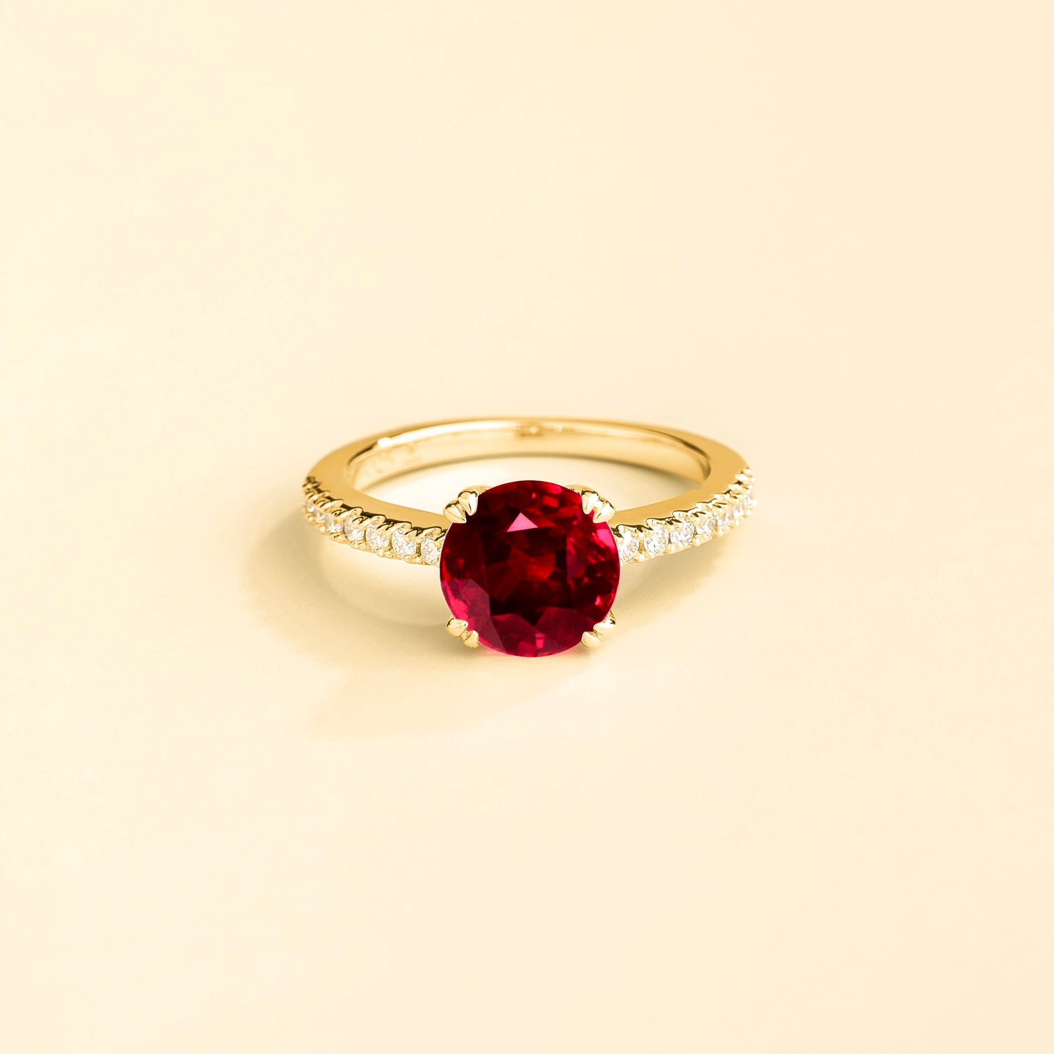Solen Ruby Round & Diamond Pavé Ring in Gold